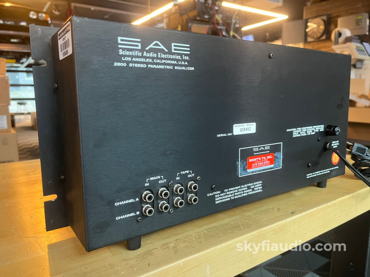 SAE 2800 Solid State Stereo Parametric Equalizer - Super Cool