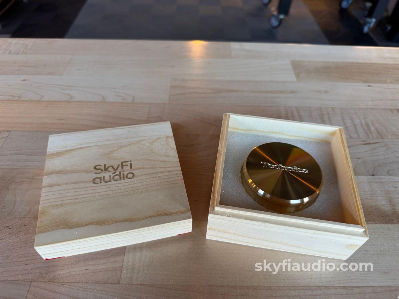 SkyFi Record Weight (Puck) – Solid Polished Brass - Perfect for Techni