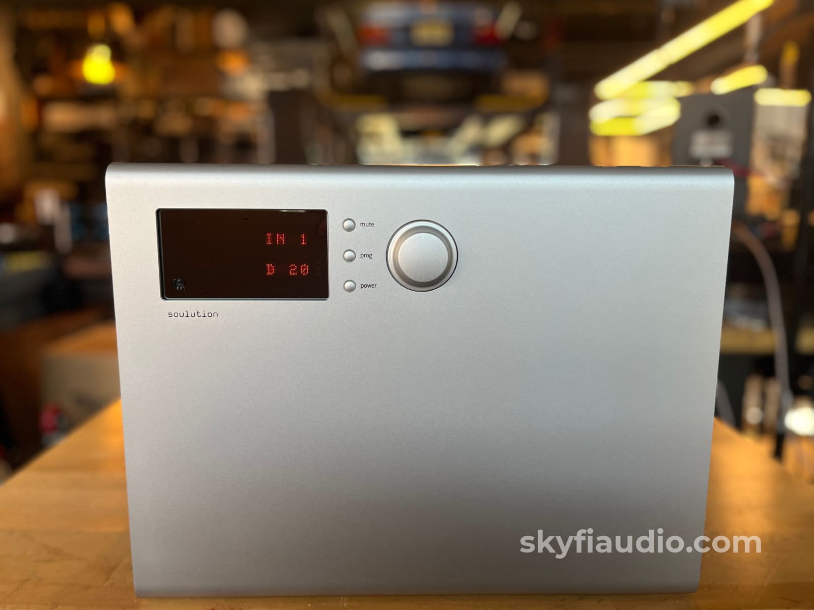 Soulution Audio 530 Integrated Amplifier with Phono - Like New $45k MS