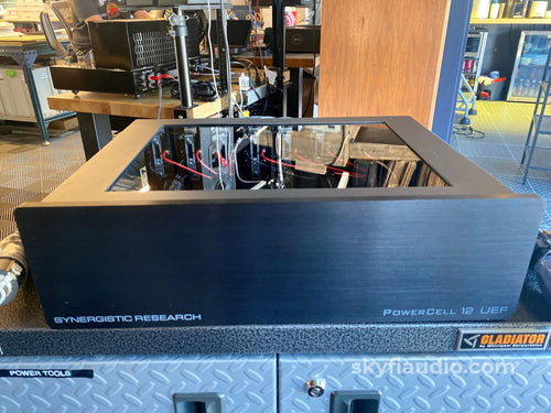 Synergistic Research PowerCell 12 UEF SE - Includes Galileo SX Power C