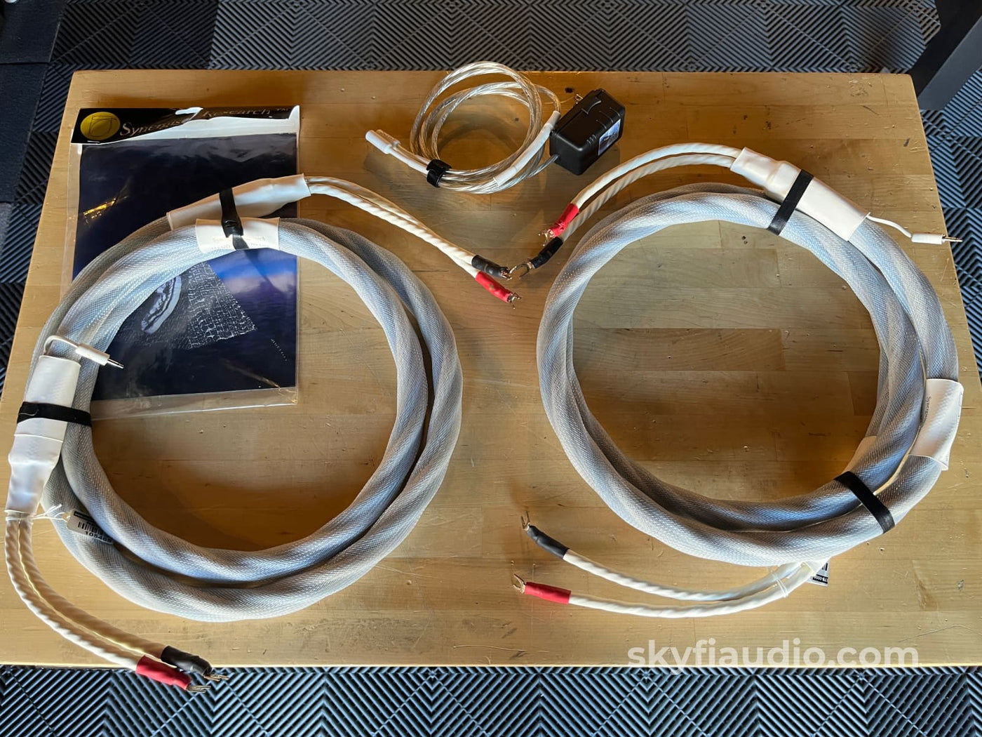 Synergistic Research Resolution Reference X Series Speaker Cables (Pai