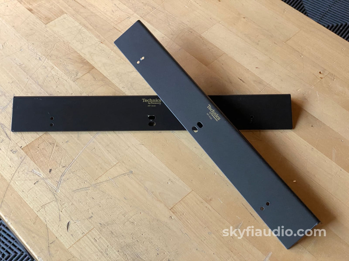 Technics RP-9130 Reel to Reel Rack Ear Set for RS1500 and more - Rare