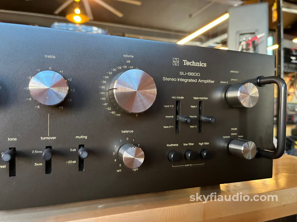 Technics SU-8600 Vintage Integrated Amplifier - Light Service