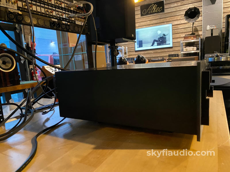 The Sequerra Model No.1 Broadcast Monitor - Best Tuner Ever! – SkyFi Audio