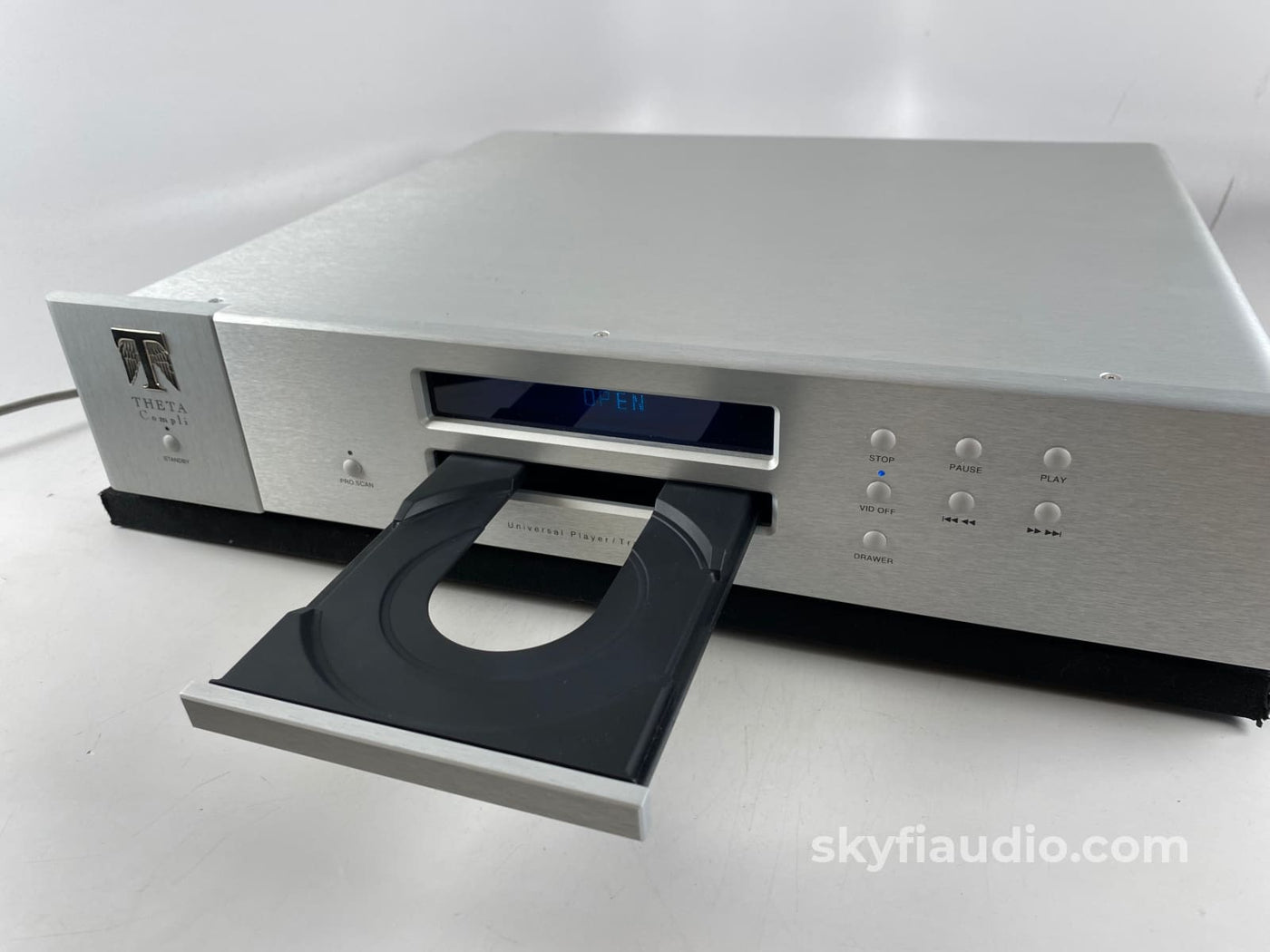Theta Digital Compli - Universal Disc Player and Transport (SACD/CD/CD