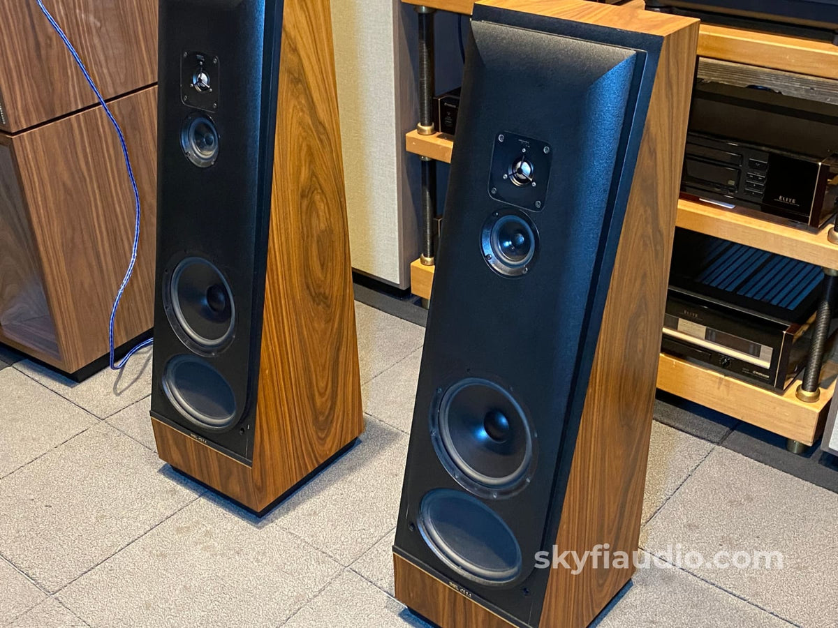 Thiel CS2.2 Full Range Floorstanding Speakers - Super Clean