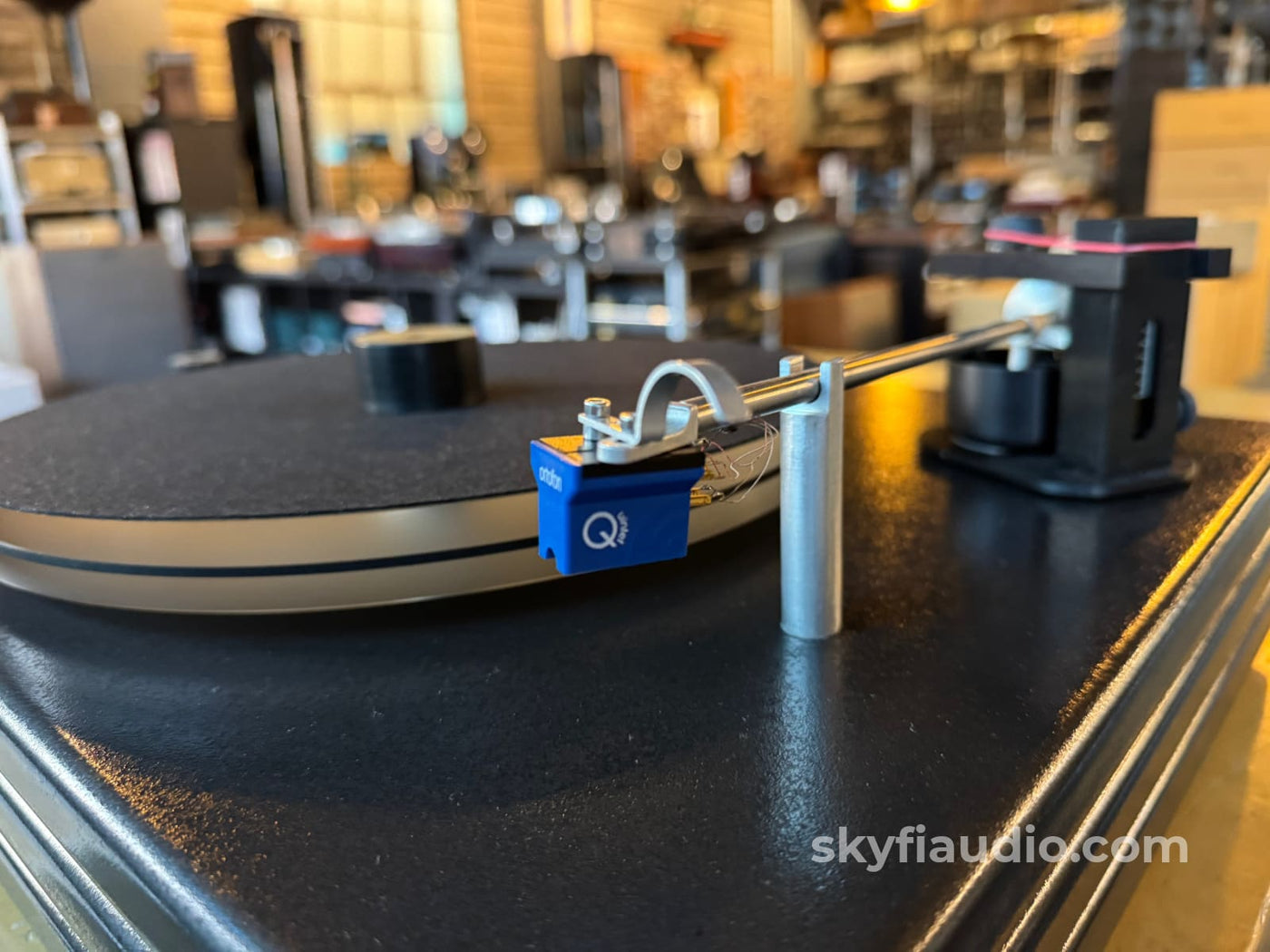 Well Tempered Classic Turntable w/Ortofon Quintet Blue MC Cartridge