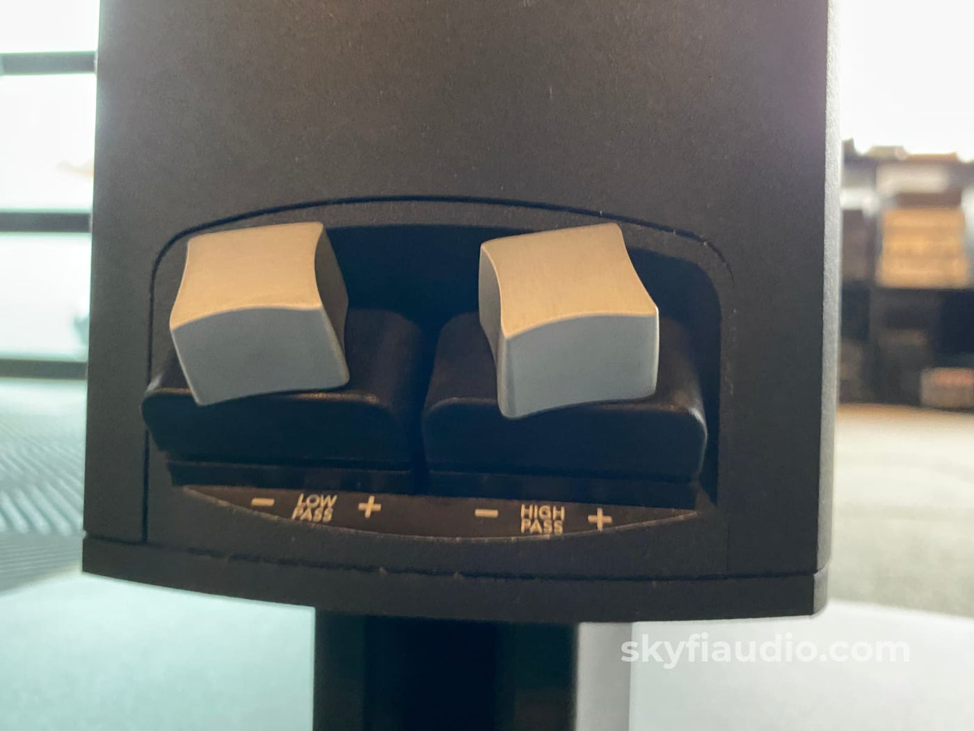 Wisdom Audio 3.1 Line Array Active Speaker System - Killer for Large R