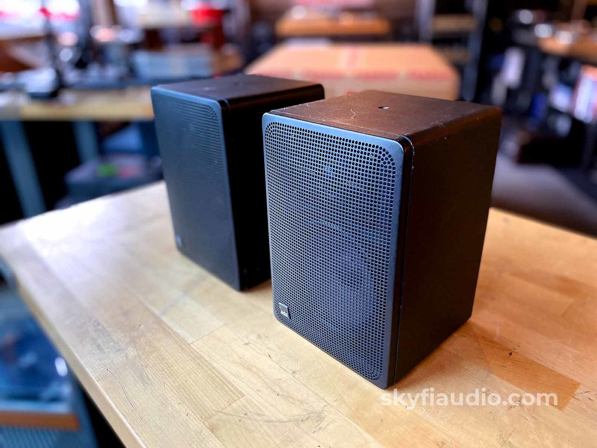 ADS L300C Vintage 2-Way Compact Studio Monitors