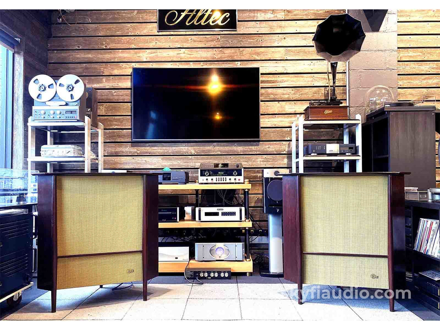 Altec Lansing Corona 832A Vintage Speakers - Survivor Set!