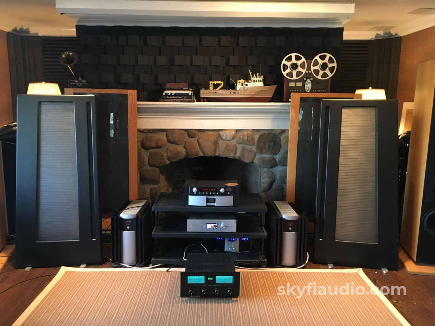 Apogee Acoustics Duetta Sig Speakers, Signature Version