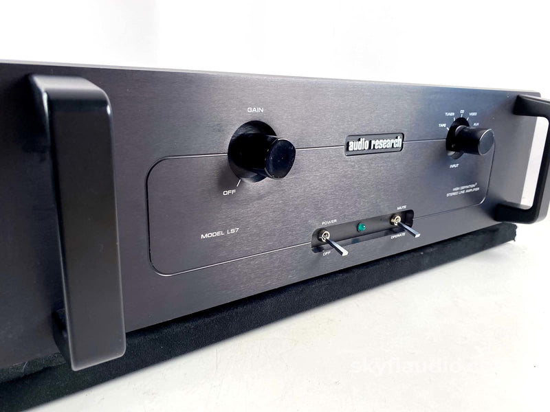 Audio Research LS7 Line Stage Tube Preamplifier – SkyFi Audio