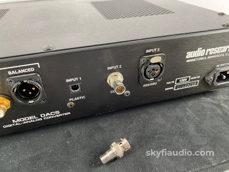 Audio Research Model DAC5, Digital to Analog Converter, 20-Bit Resolut ...