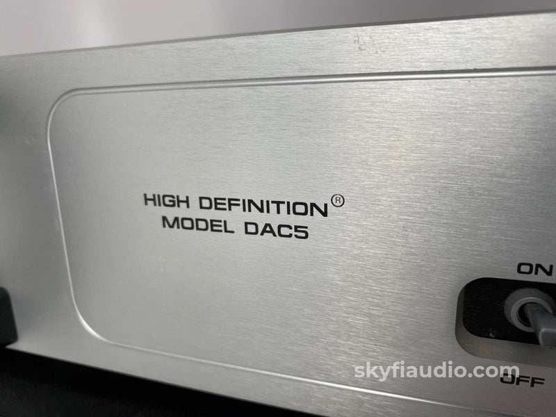 Audio Research Model DAC5, Digital to Analog Converter, 20-Bit Resolut ...