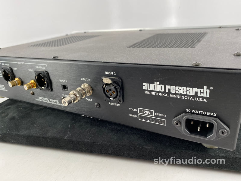 Audio Research Model DAC5, Digital to Analog Converter, 20-Bit Resolut ...