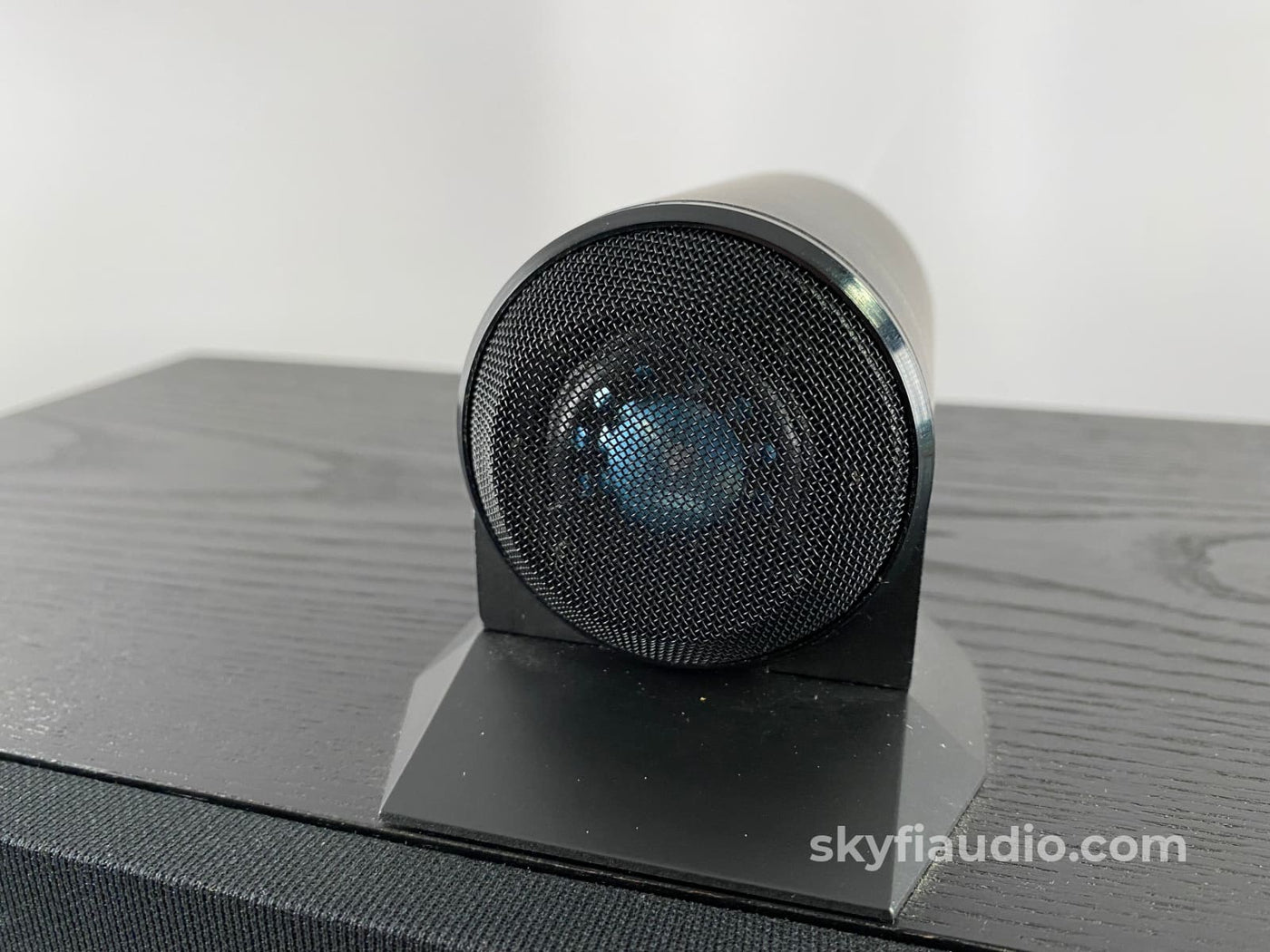 Bowers & Wilkins Matrix HTM Center Channel Speaker - Amazing Survivor