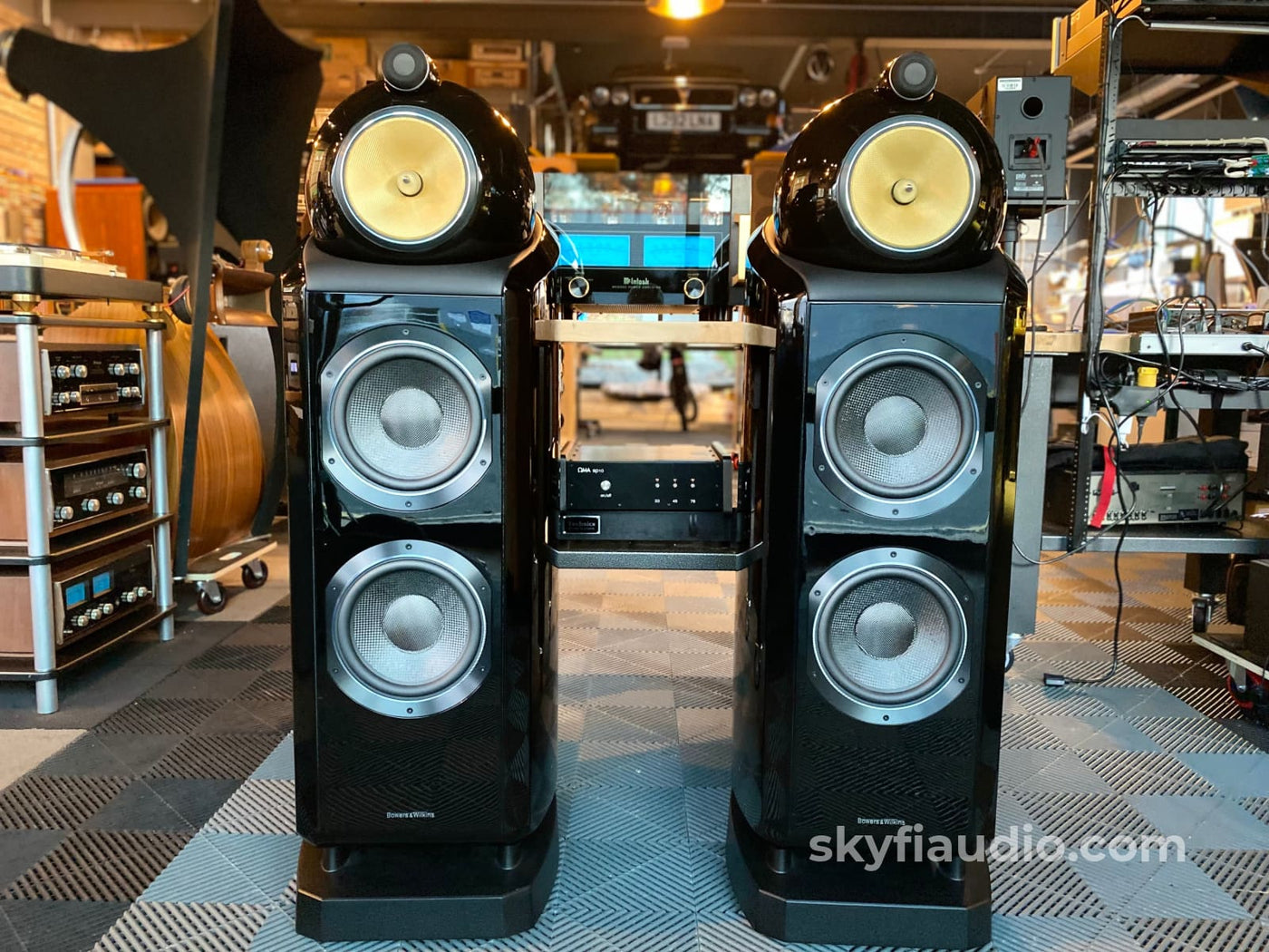 Bowers & Wilkins Nautilus 802D2 Full Range Speakers, Complete