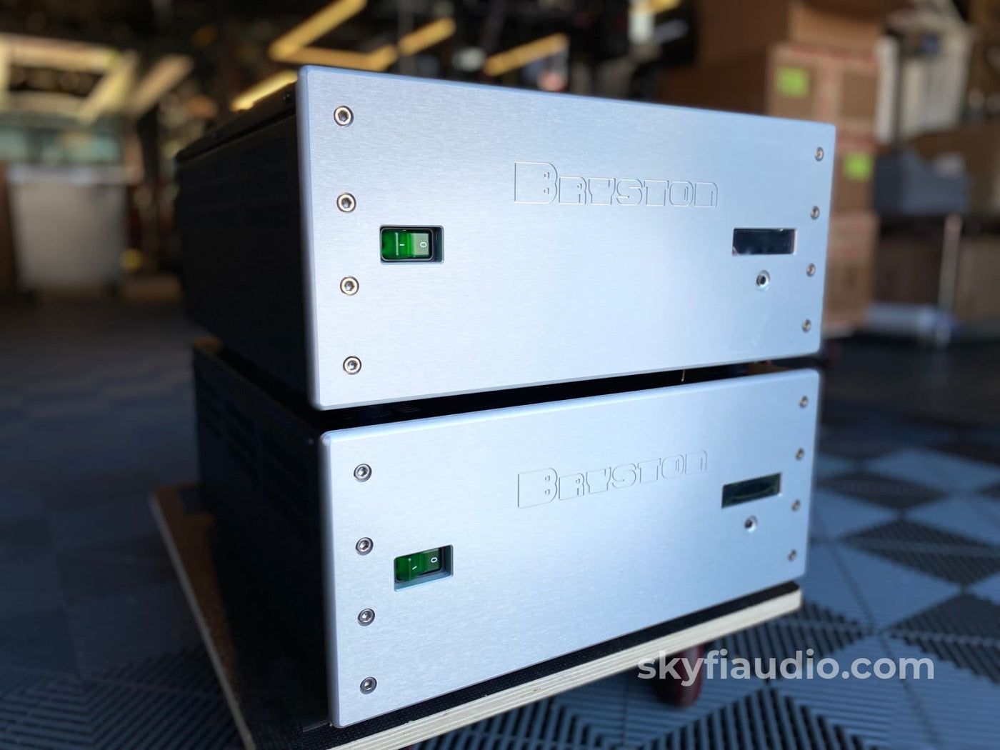 Bryston BIT20 AVR Power Conditioner With Voltage Regulation