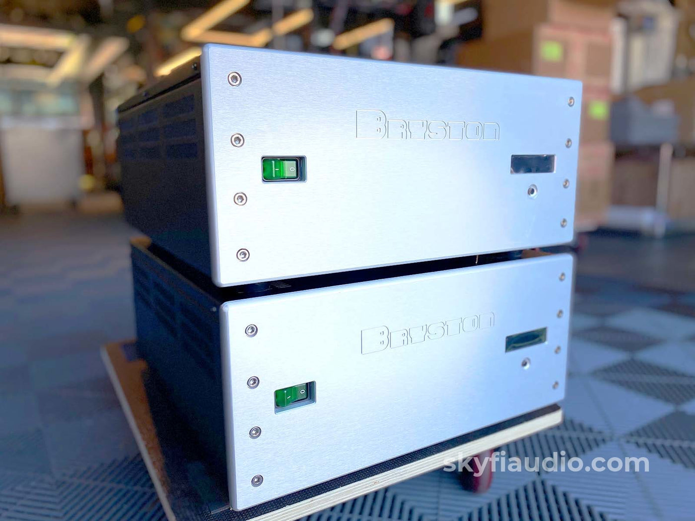 Bryston BIT20 AVR Power Conditioner with Voltage Regulation