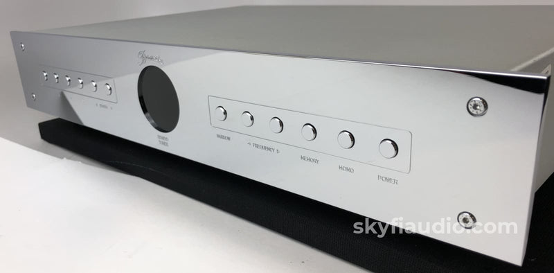 Burmester Rondo Tuner with Manual - Mint! – SkyFi Audio
