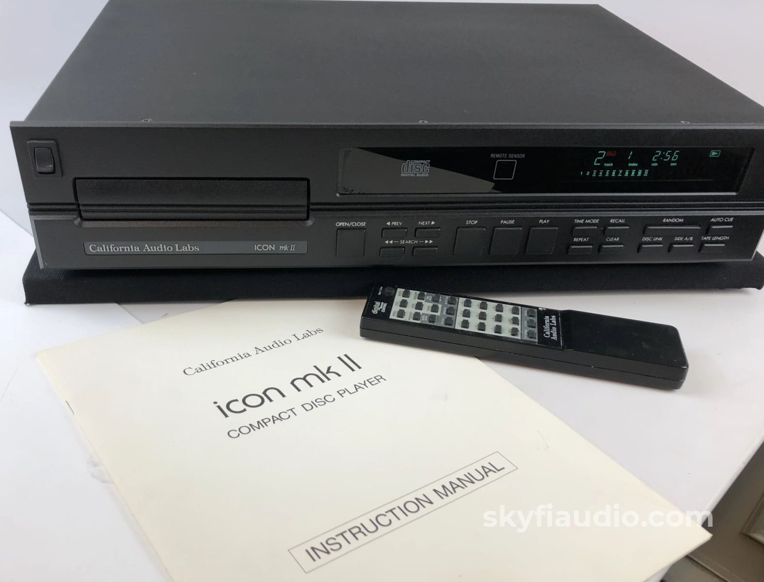 California Audio Labs Icon MKII CD Player - With Remote and Manual