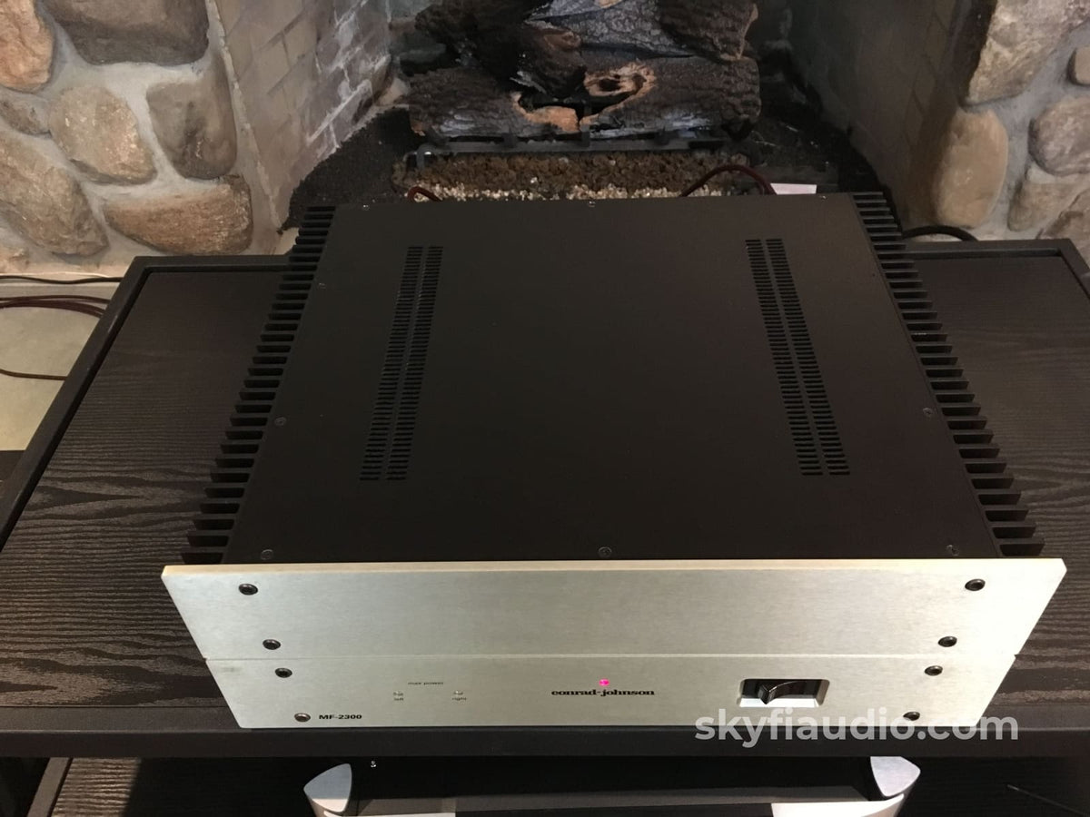 Conrad-Johnson MF2300 Solid State Amplifier