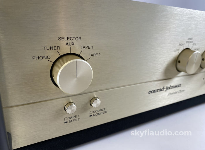 Conrad-Johnson - Premier Three Tube Preamp with Phono Stage - Fully Se