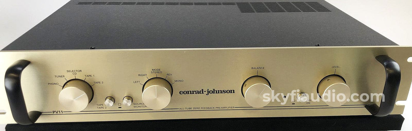 Conrad-Johnson PV11 Tube Preamp with Phono Input