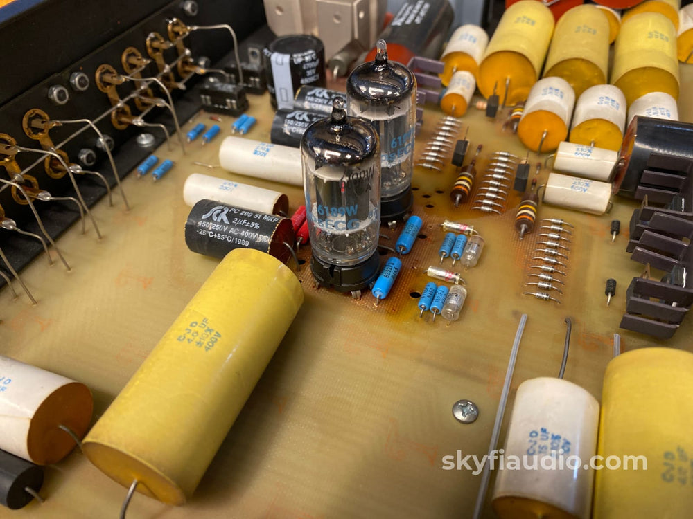 Conrad-Johnson PV11 Tube Preamp with Phono Input