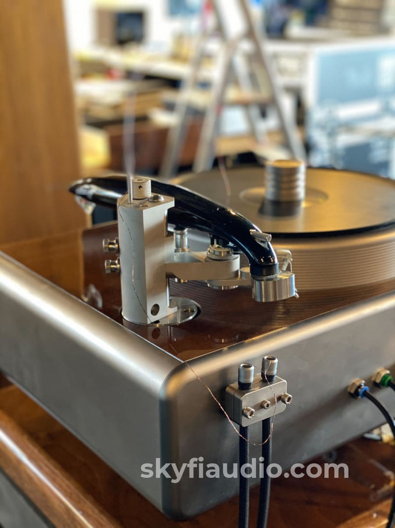 Continuum Audio Labs - Caliburn Turntable With Cobra Arm, Stand, and M ...