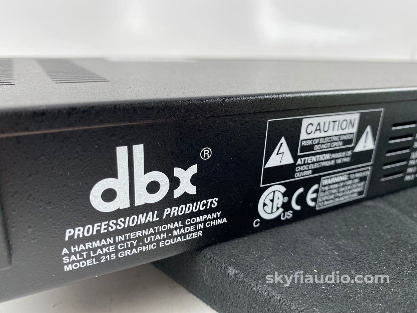 dbx 215 - Dual-Channel 15-Band Graphic Equalizer Like New In Original