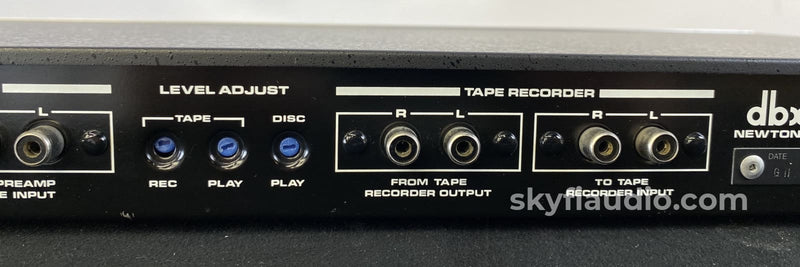 dbx 228 Dynamic Range Expander/Tape Noise Reduction System – SkyFi Audio