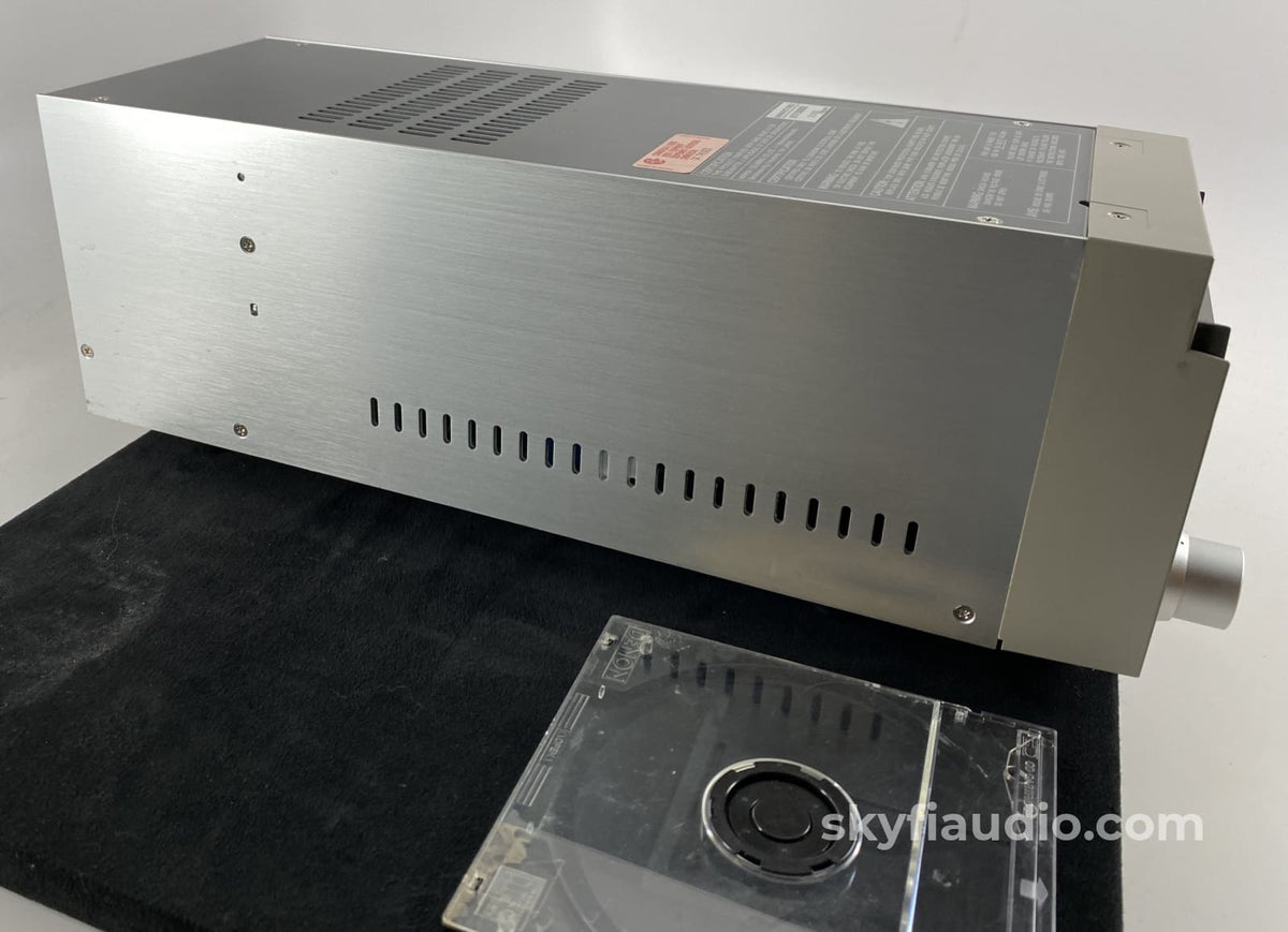 Denon DN-951FA Professional Broadcast Quality CD Player