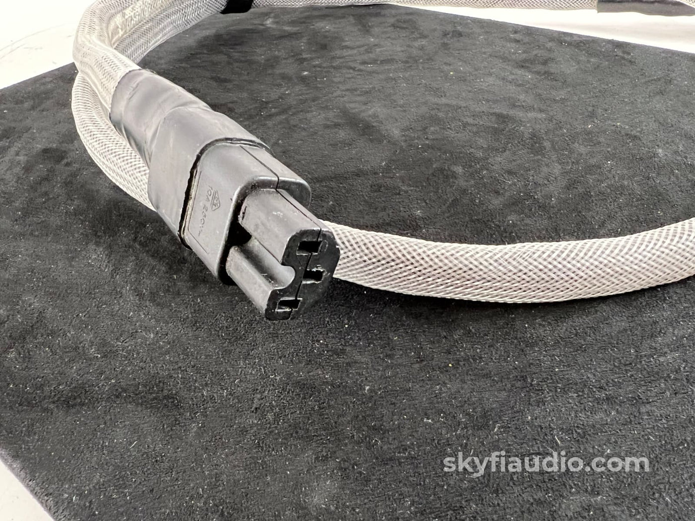 First Impression Music (FIM) Solid Silver Power Cable - 6'