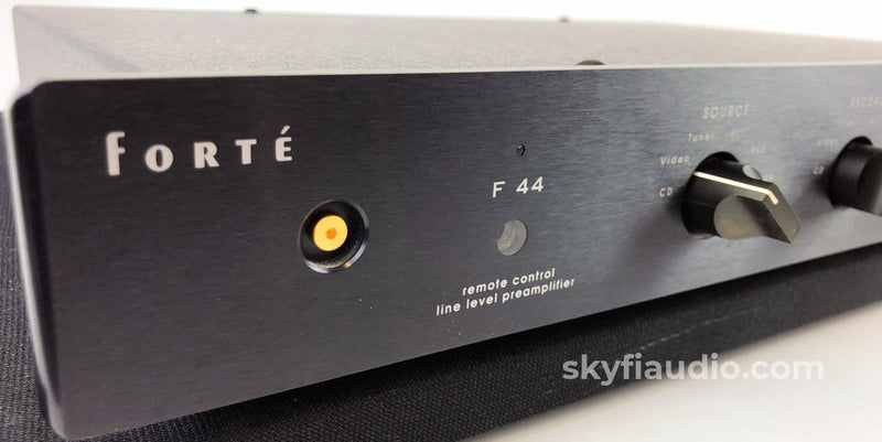 Forte F 44 Preamplifier with Remote - Rare – SkyFi Audio