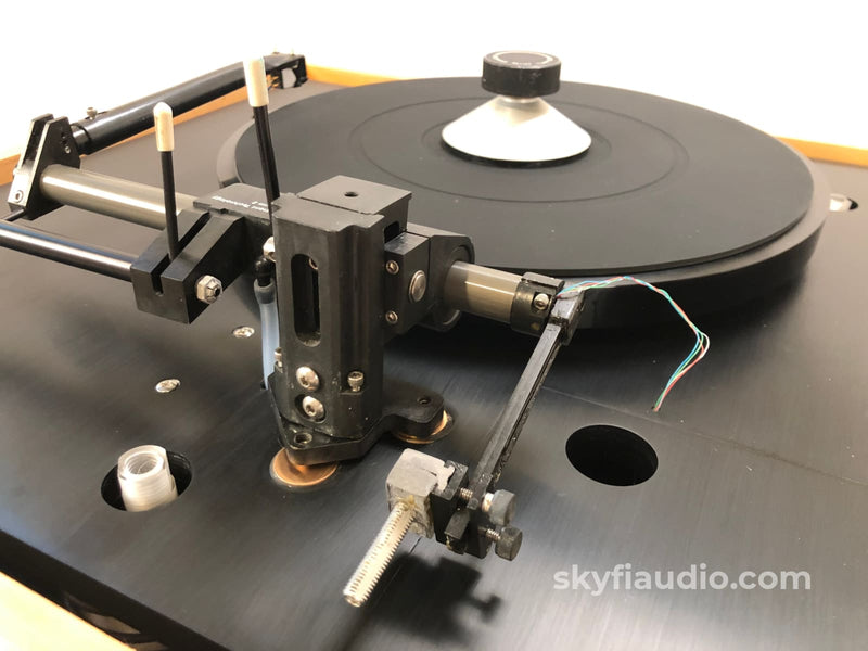 Goldmund Studio Turntable with Eminent Technologies Linear Air Bearing ...