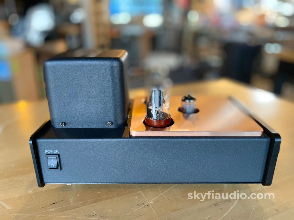 Icon Audio HP8 MkII Triode Headphone Amplifier