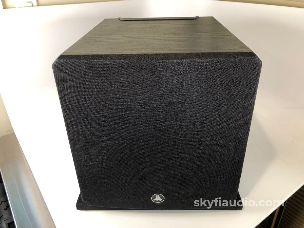 JL Audio E-Sub e110 Powered Subwoofer - Amazing Depth