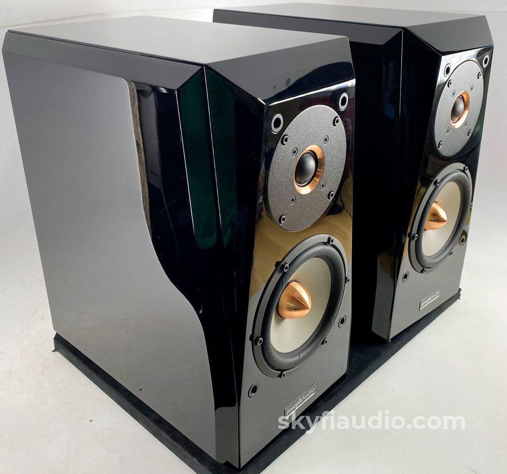 Joseph Audio Pulsar, Gorgeous Two-Way Bookshelf Speakers