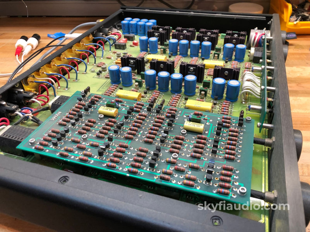 Krell KBL Analog Solid State Preamp w/External Power Supply - Stereoph