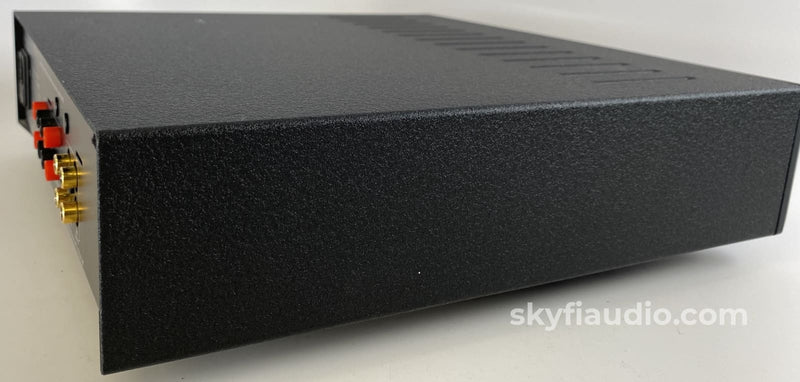 Linn LK140 Amplifier - Made in the UK - 95WPC – SkyFi Audio