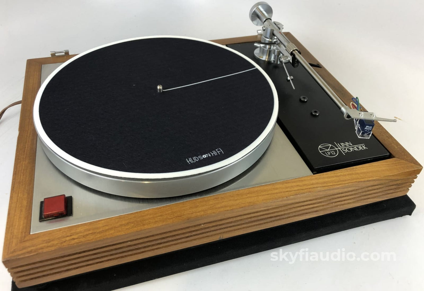 Linn LP12 Classic Turntable with Luxman Tonearm and New Sumiko Cartrid