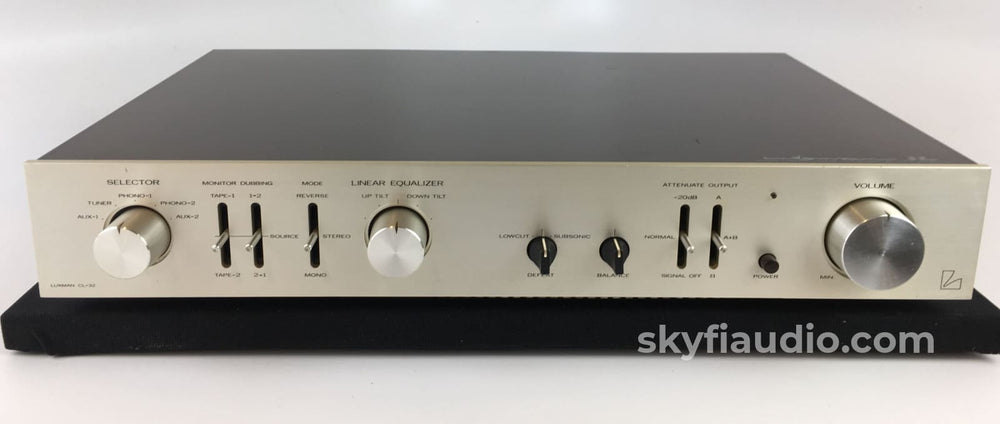 Luxman CL-32 Tube Preamp with 2 Phono Inputs