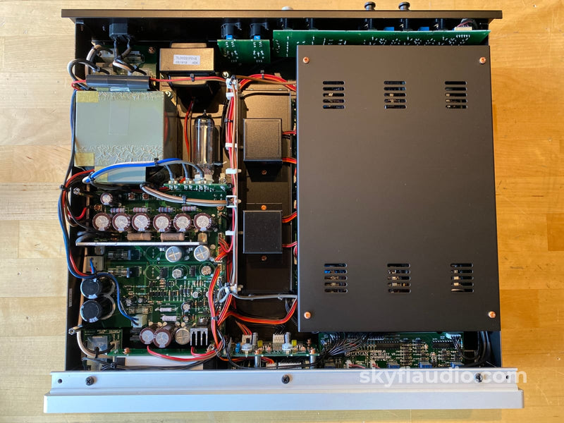 Luxman EQ-500 Tube Phono Preamplifier MM-MC - WOW – SkyFi Audio