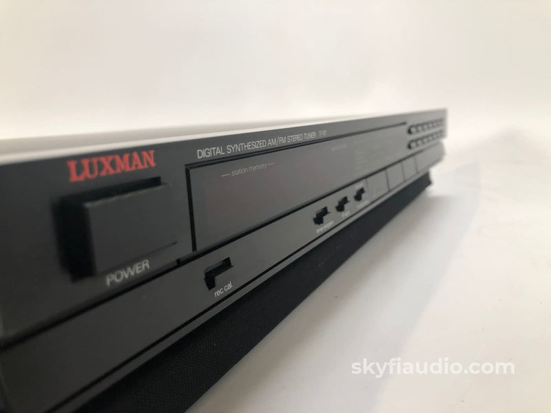 Luxman T-117 Digital Synthesized AM/FM Stereo Tuner – SkyFi Audio