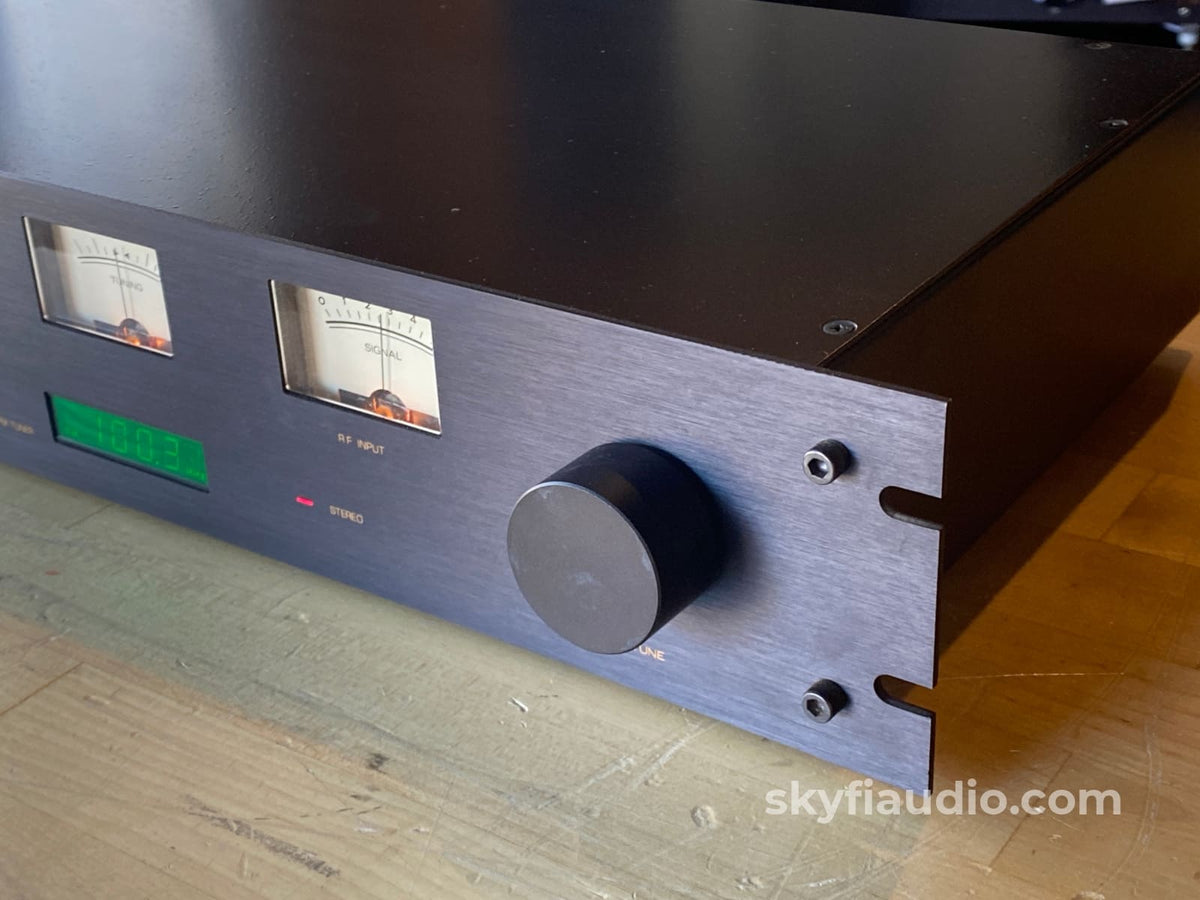 Magnum Dynalab FT-101 Digital/Analog Reference FM Tuner - SkyFi Top 5