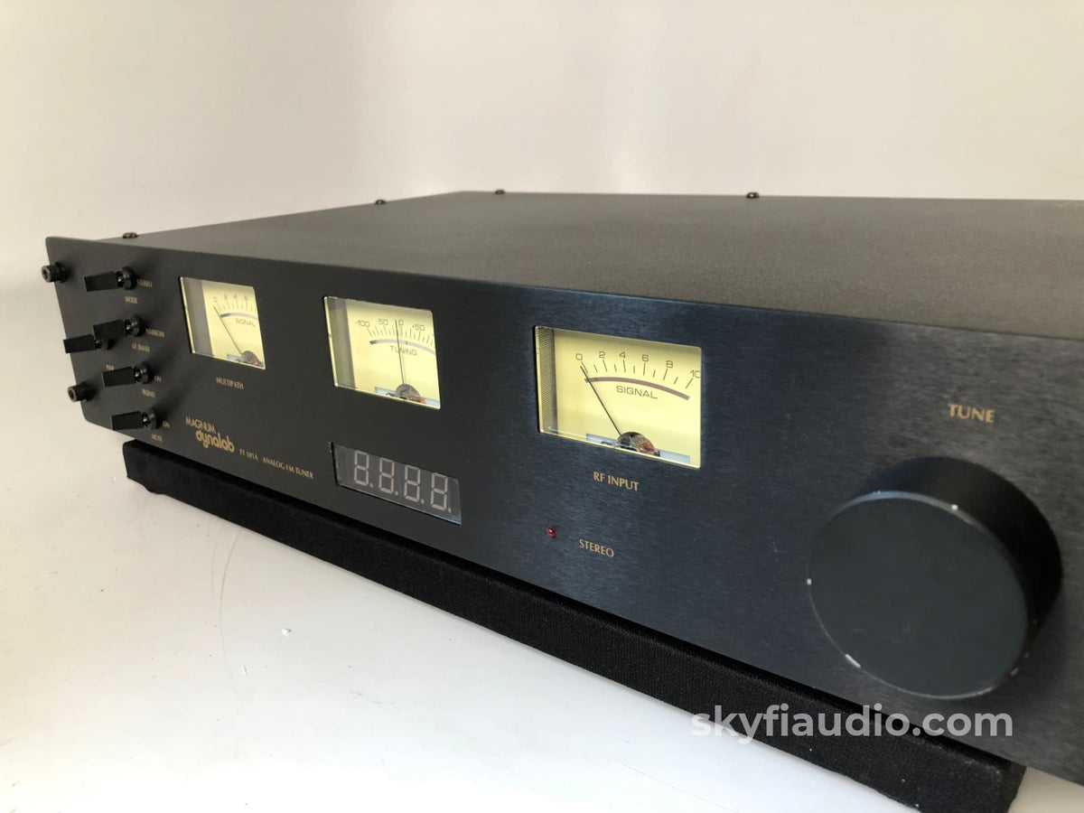 Magnum Dynalab FT-101a Digital/Analog Reference FM Tuner
