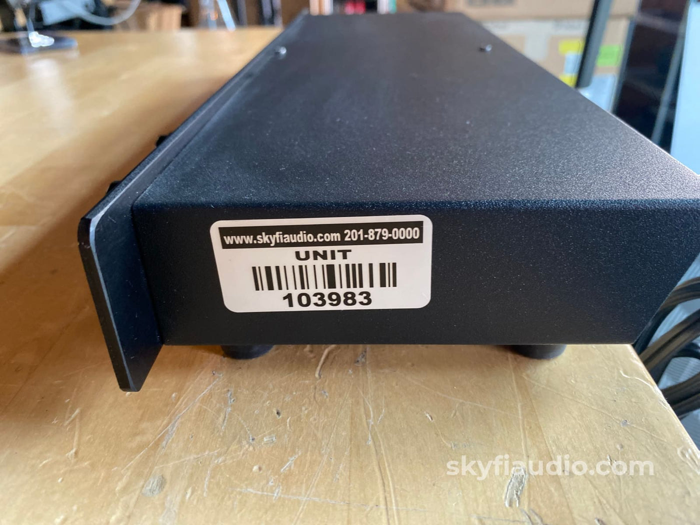 Magnum Dynalab MD 205 Signal Sleuth FM Amplifier