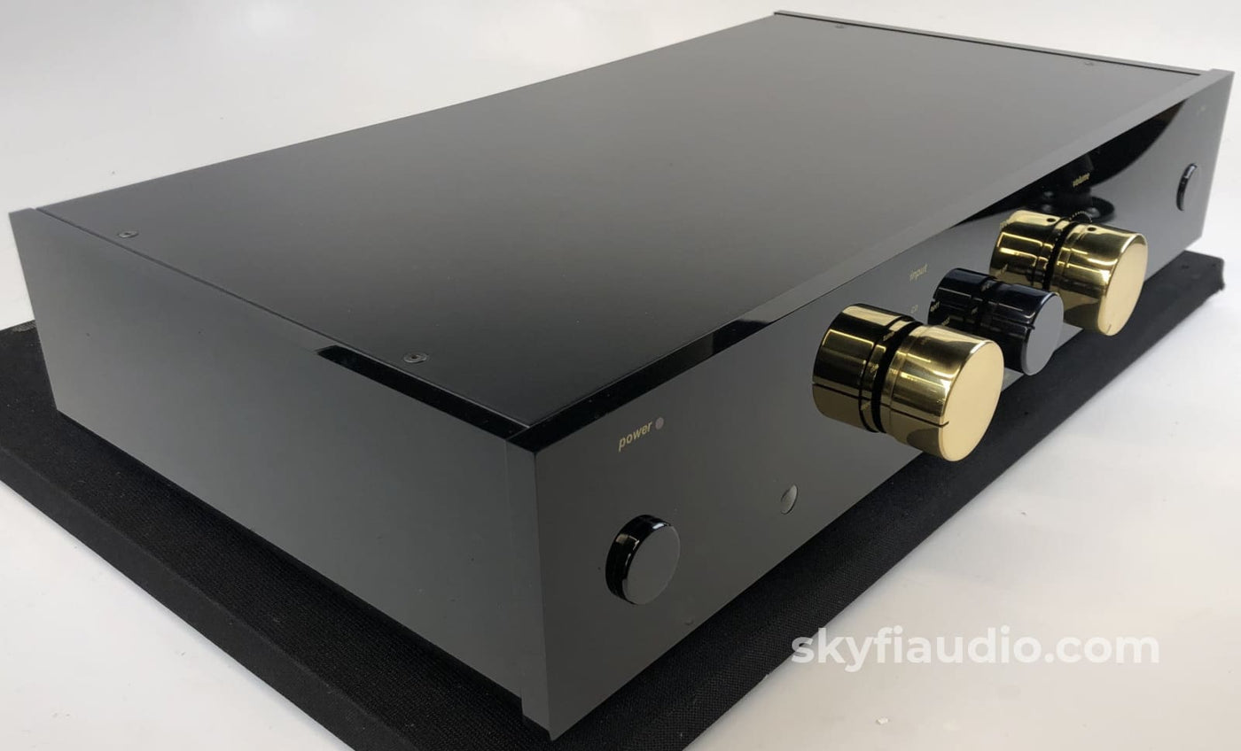 MBL 4004 Preamp with Remote - Super Rare!