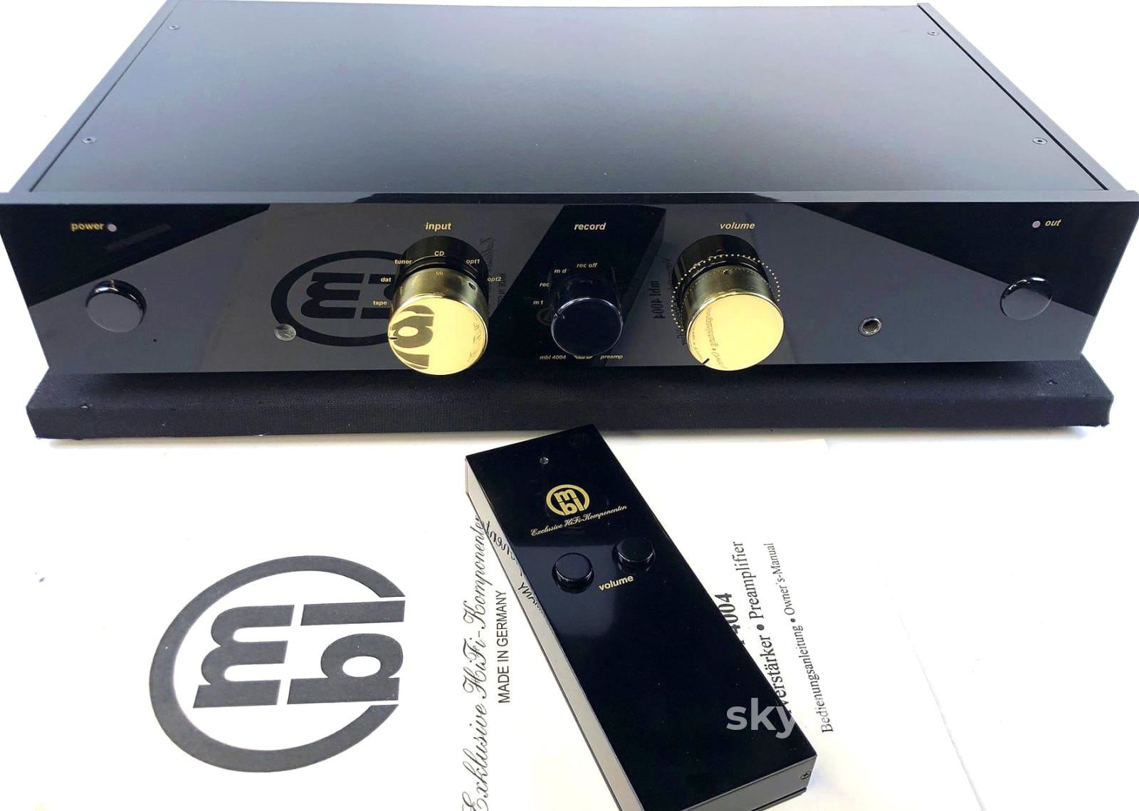 MBL 4004 Preamp with Remote - Super Rare!